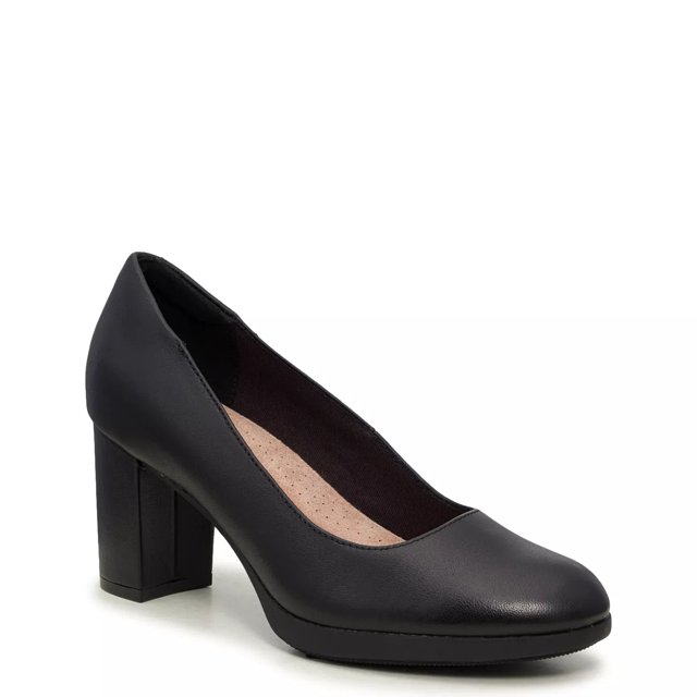 Clarks Women's Bayla Skip Pump | The Shoe Co.