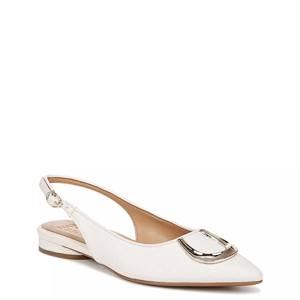 Shop Naturalizer & Save | DSW Canada