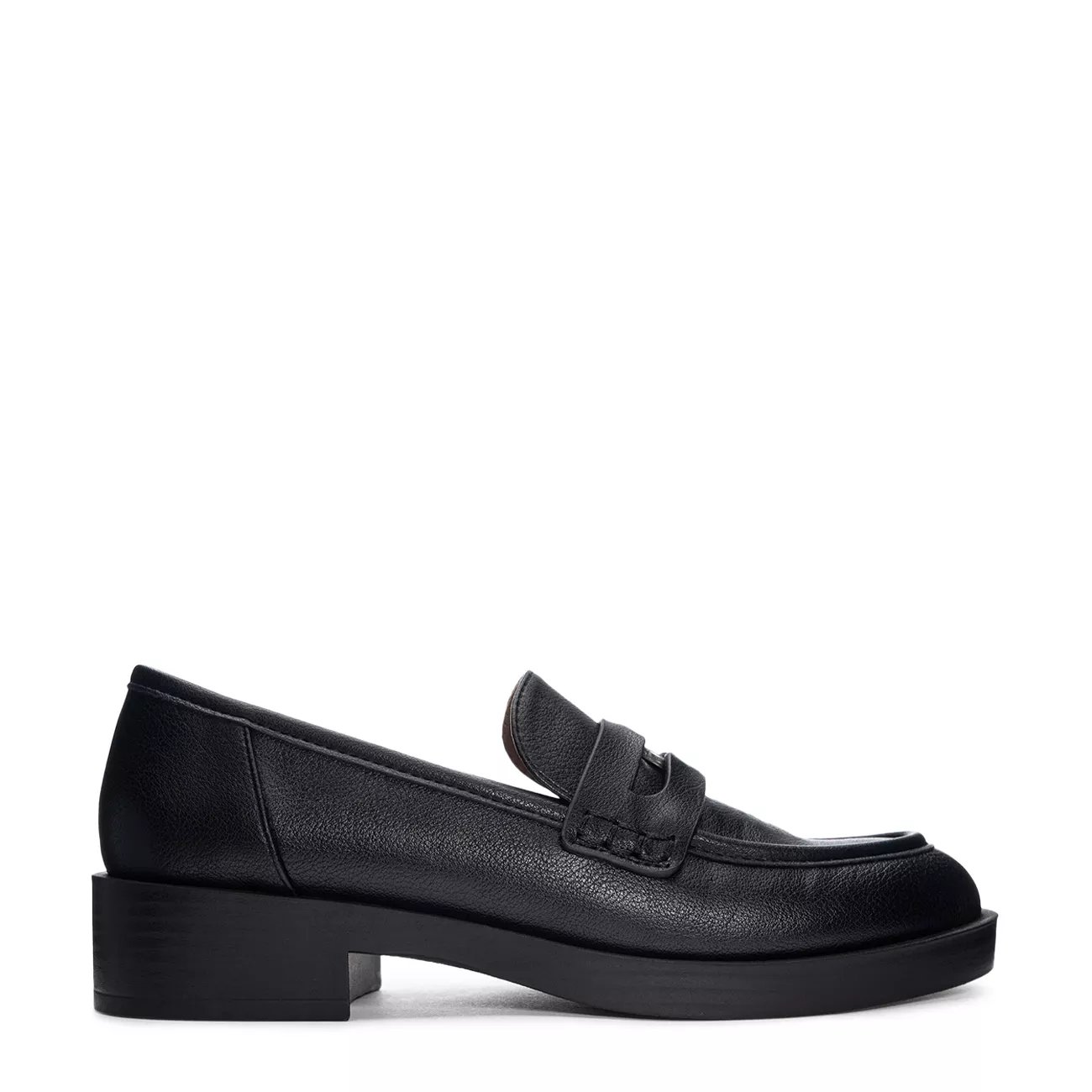 Chinese Laundry Porter Loafer | The Shoe Company
