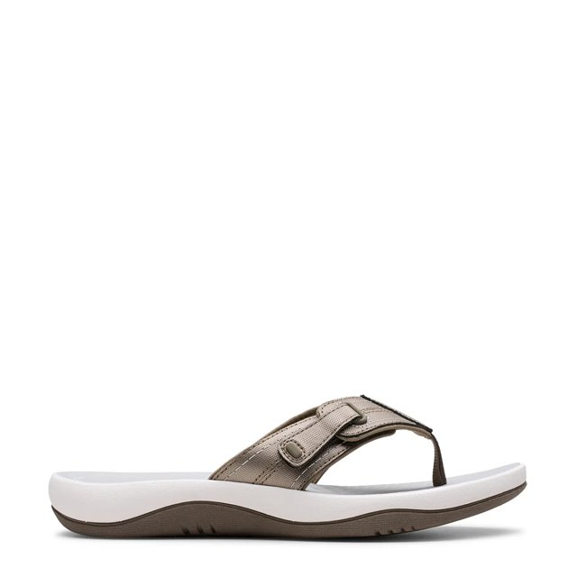 Clarks Sunmaze Loop Sandal | DSW Canada